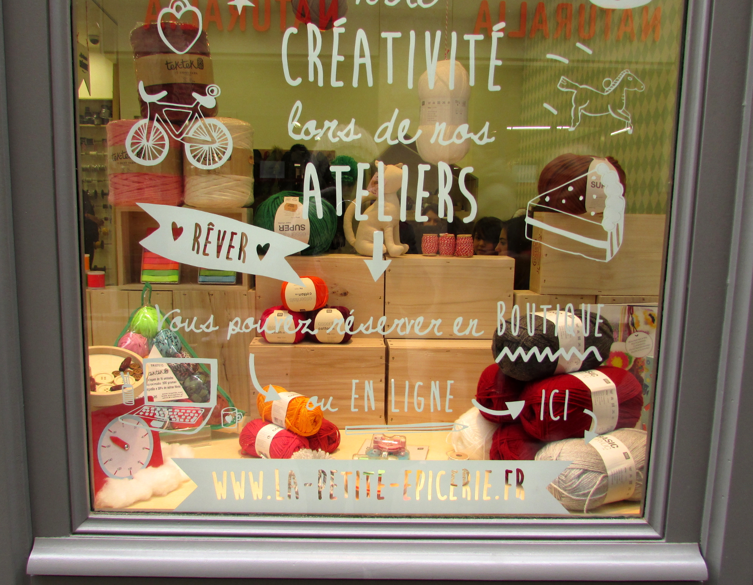 La Petite Épicerie - Un truc sur un bidule... • Paris sur un fil